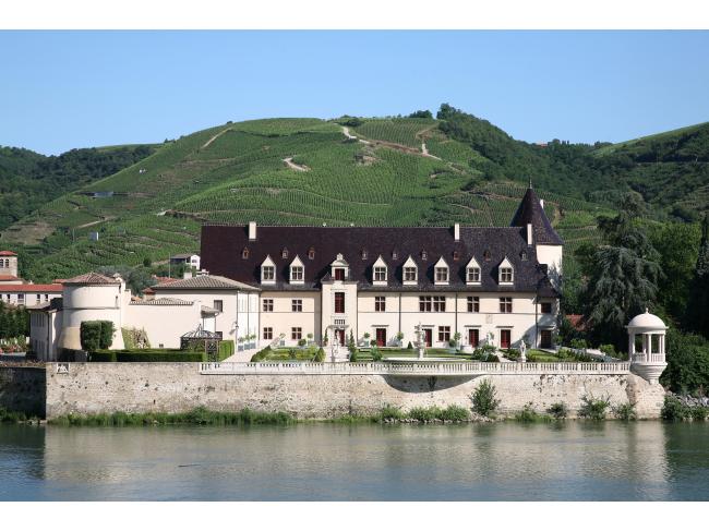 PHOTOTHEQUE Château d'Ampuis | E.GUIGAL
